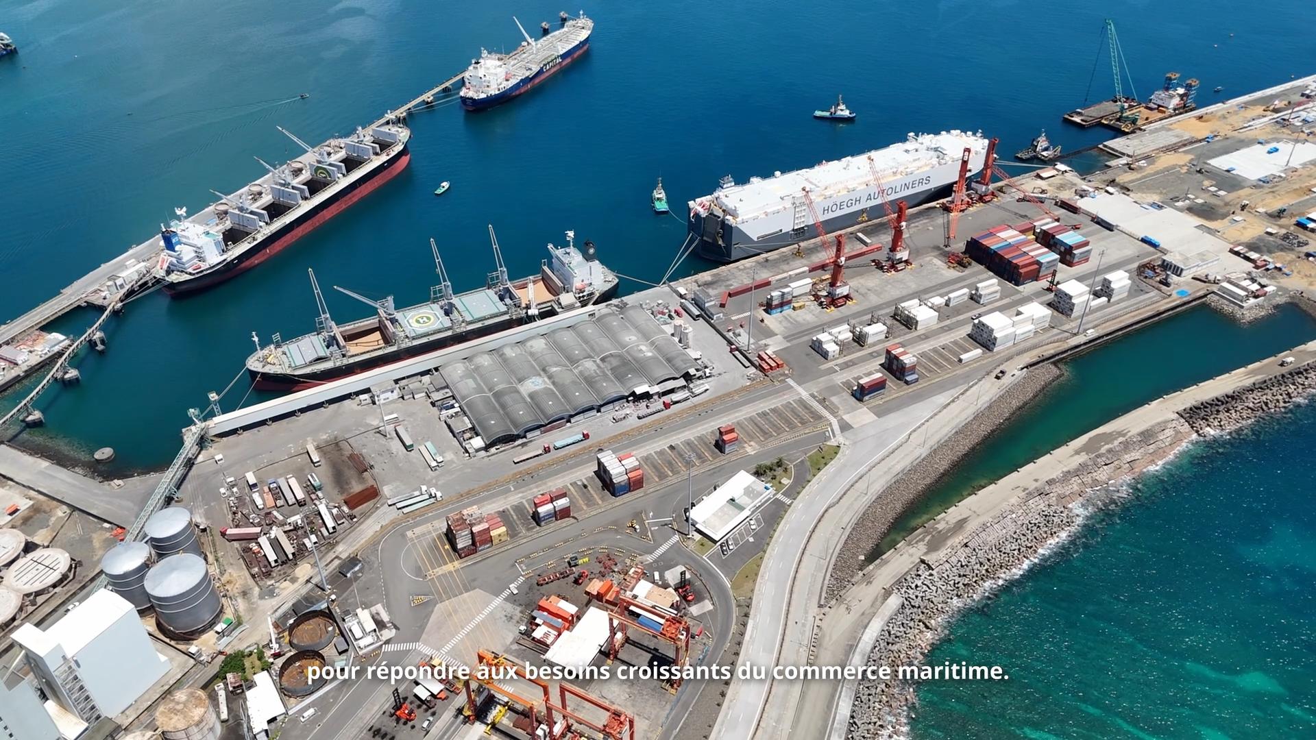 PORT DE TOAMASINA : LE CHANTIER DE L’EXTENSION TOURNE A PLEIN REGIME ...